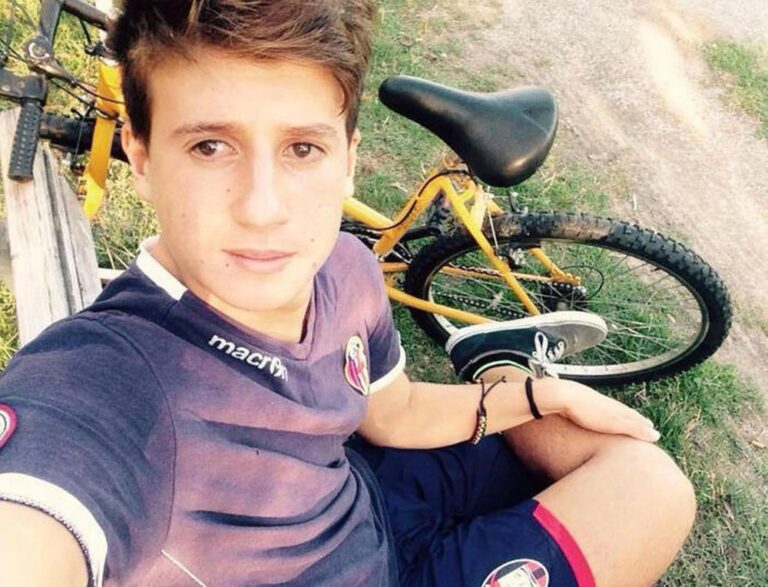 "Ho una camicia bianca", così Alessandro Curto causò lo scambio di ...