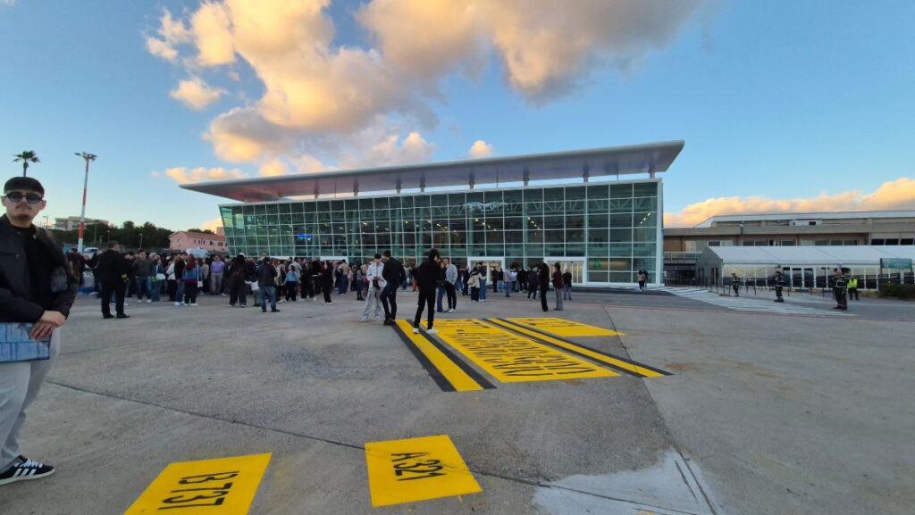 Inaugurato il nuovo terminal partenze dell'aeroporto di Reggio Calabria ...